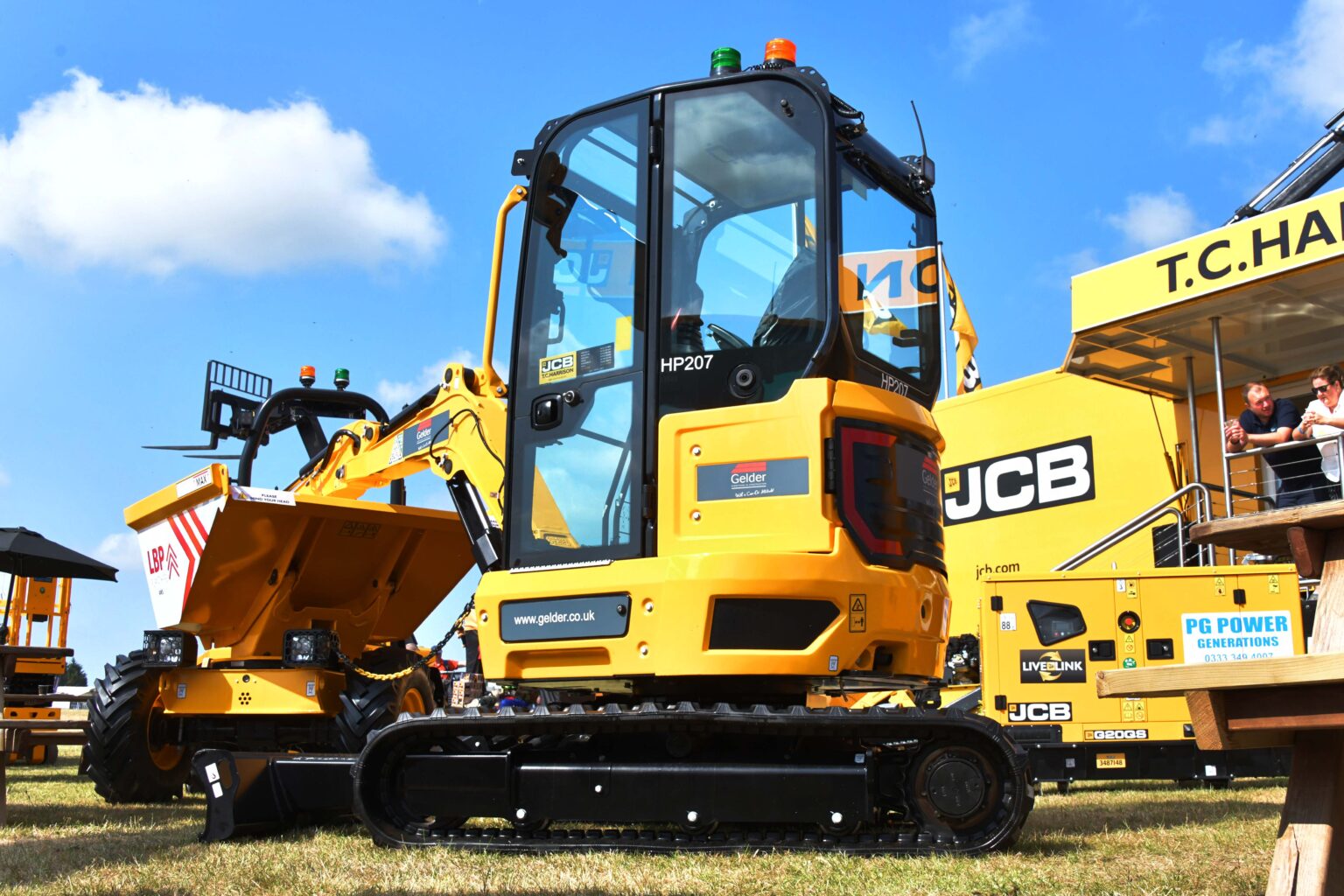 Gelder Group Showcases New JCB Mini Excavator at Lincolnshire Show ...